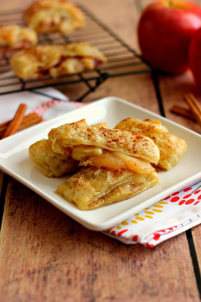 Easy Apple Pie Croissants - Pumpkin 'N Spice