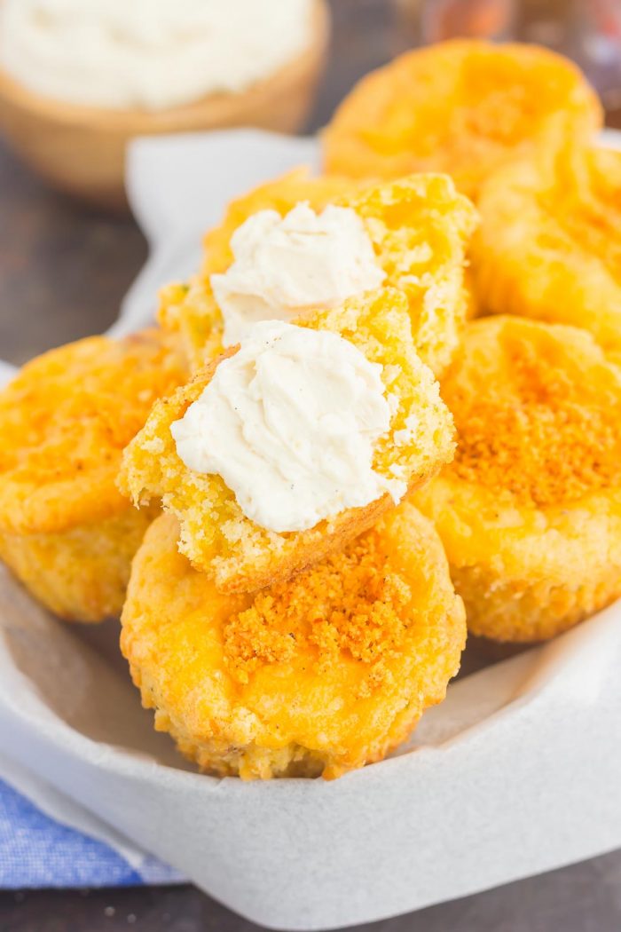 Cheesy Cornbread Muffins - Pumpkin 'N Spice