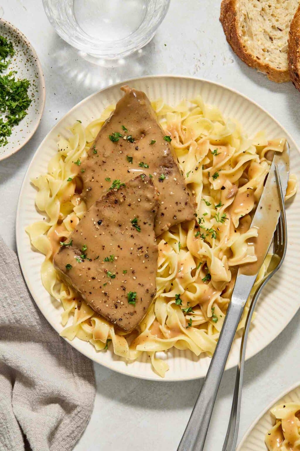 Instant Pot Round Steak with Gravy - Pumpkin 'N Spice