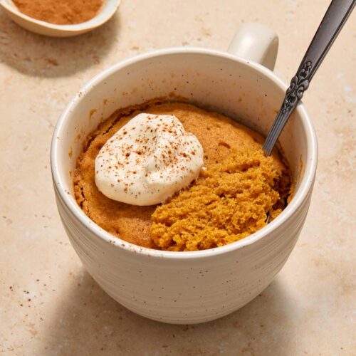 Pumpkin Mug Cake - Pumpkin 'N Spice