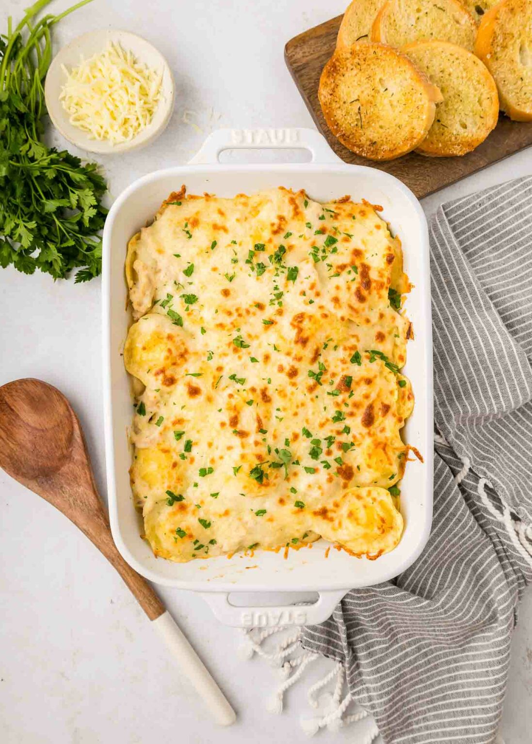 Chicken Alfredo Baked Ravioli - Pumpkin 'N Spice